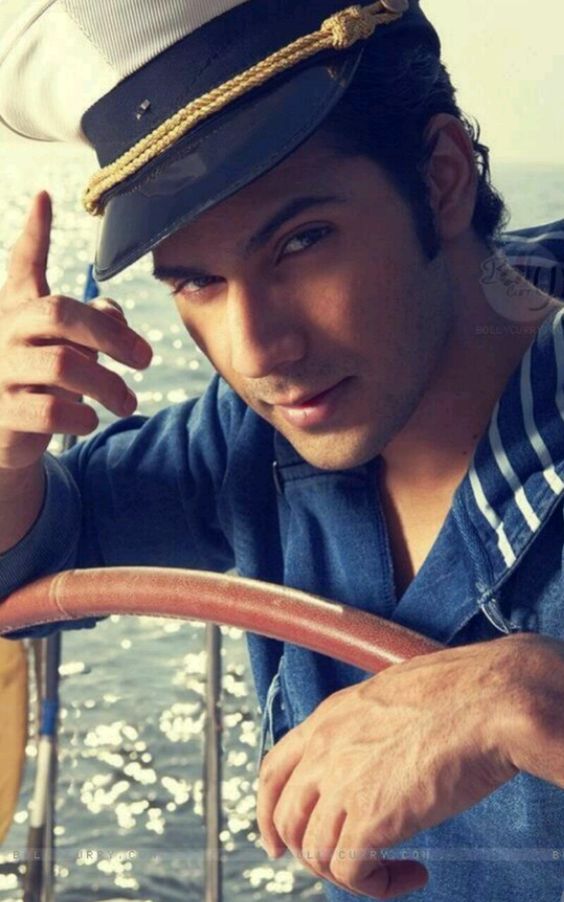 Varun Dhawan Bio,Height, Weight, Age, Biography, Wiki,Wedding, Affair ...