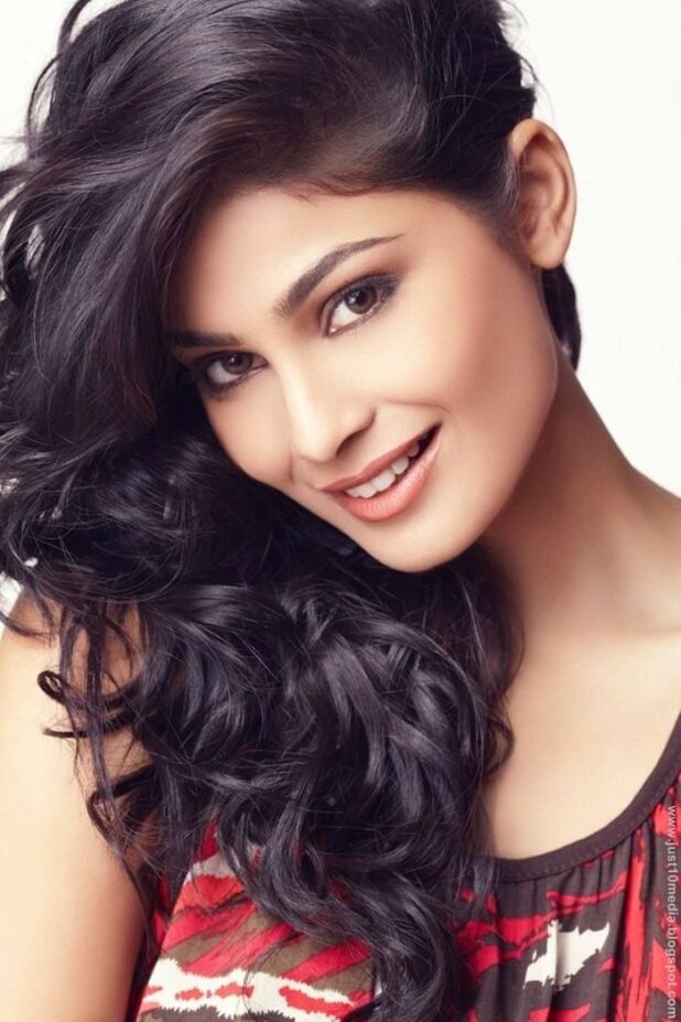 Pooja Gupta Bio,Networth, Weight, Age, Biography, Wiki,Wedding, Affair ...