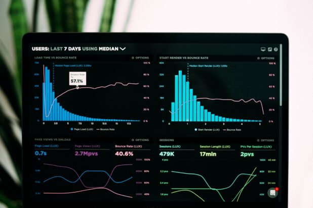 8 Pros and Cons of Working with Big Data - World Magazine 2024