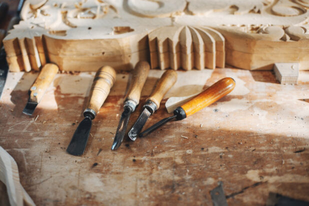 Wood Carving tools Every Beginner needs for DIY Projects - World ...