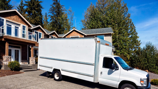 3 Essential Services You Need When Moving House - 2024 Guide - World ...