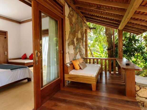 5 Interior and Exterior Design Tips for Your Veranda - World Magazine 2024