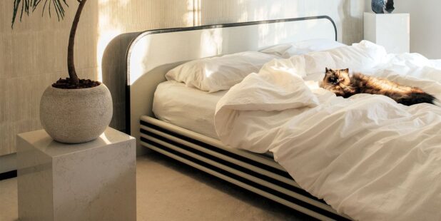 How To Choose The Right Type of Bedding Material for your Bed - World ...