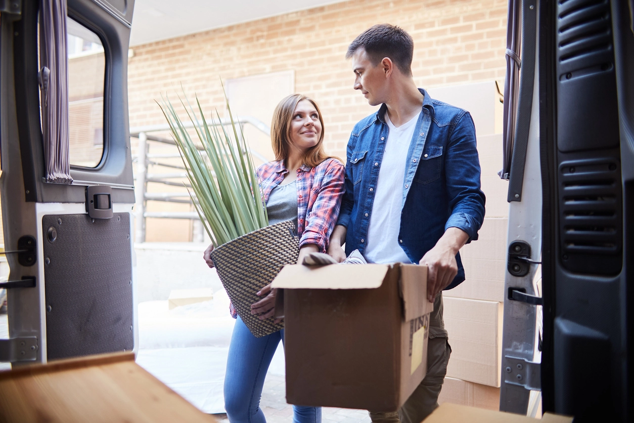 10 Tips on How to Make Your House Move Easier - World Magazine 2024